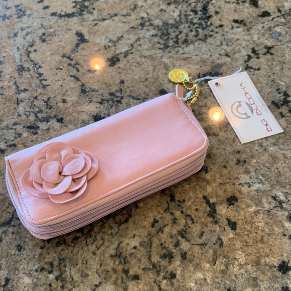 Big Buddha | Bags | Nwt Big Buddha Santa Barbara Super Organized Wallet ...